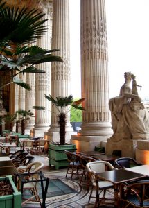 O sofisticado restaurante Mini Palais, em Paris - Tempo da Delicadeza