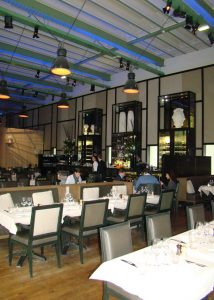 O sofisticado restaurante Mini Palais, em Paris - Tempo da Delicadeza